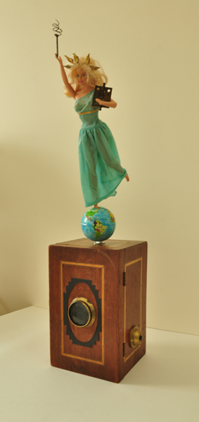 Splinter Of The True Liberty Reliquary | David Matson Art